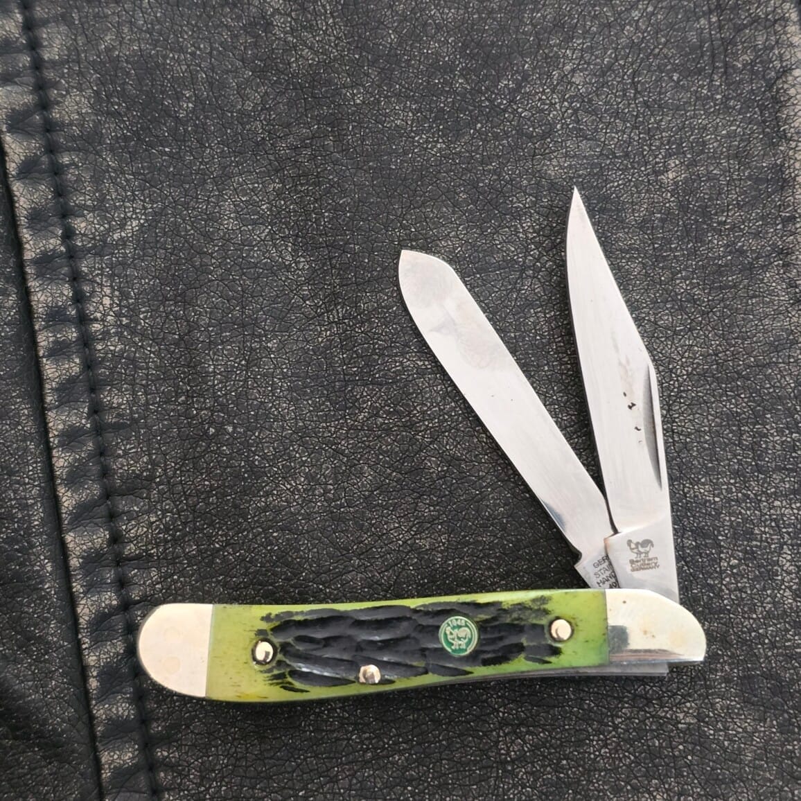 Bertram German 2 Blade Slip joint in Green Jigged Bone - Pocket Knives ...