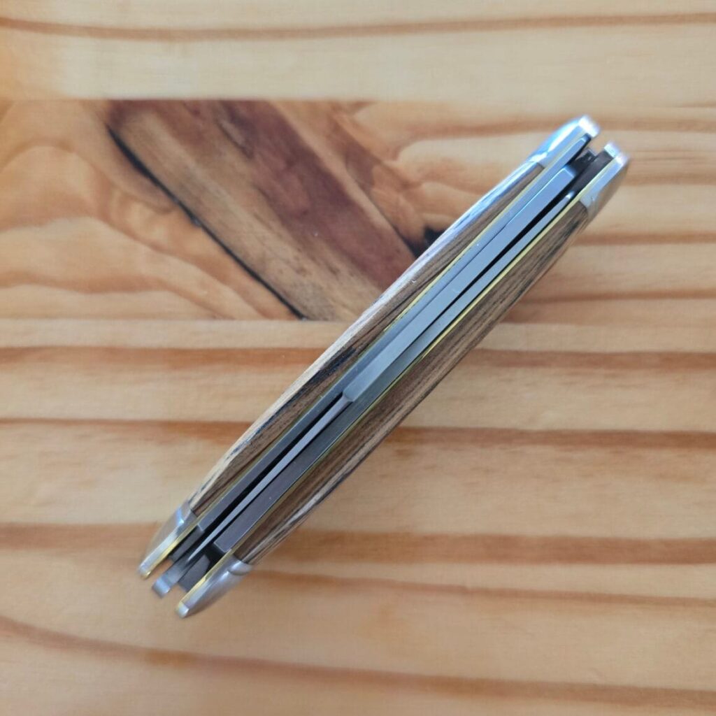 Great Eastern Cutlery #351325 Distressed Whiskey Barrel Oak For Sale ...