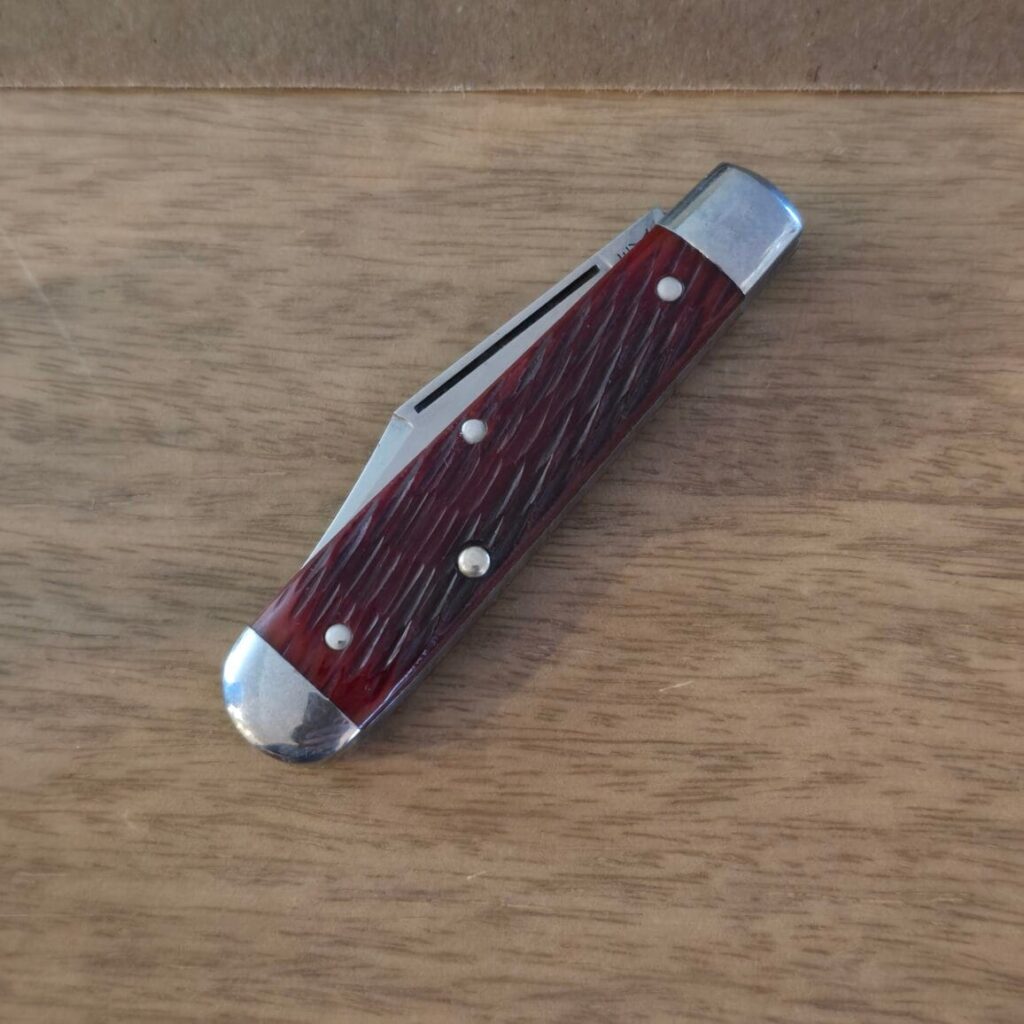 Great Eastern Cutlery #141118 Rust Red Jigged Bone For Sale - TSA Knives