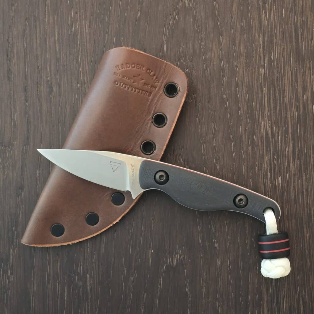 Creely Blades Minnow black w/ red liners and black/ red g10 lanyard ...