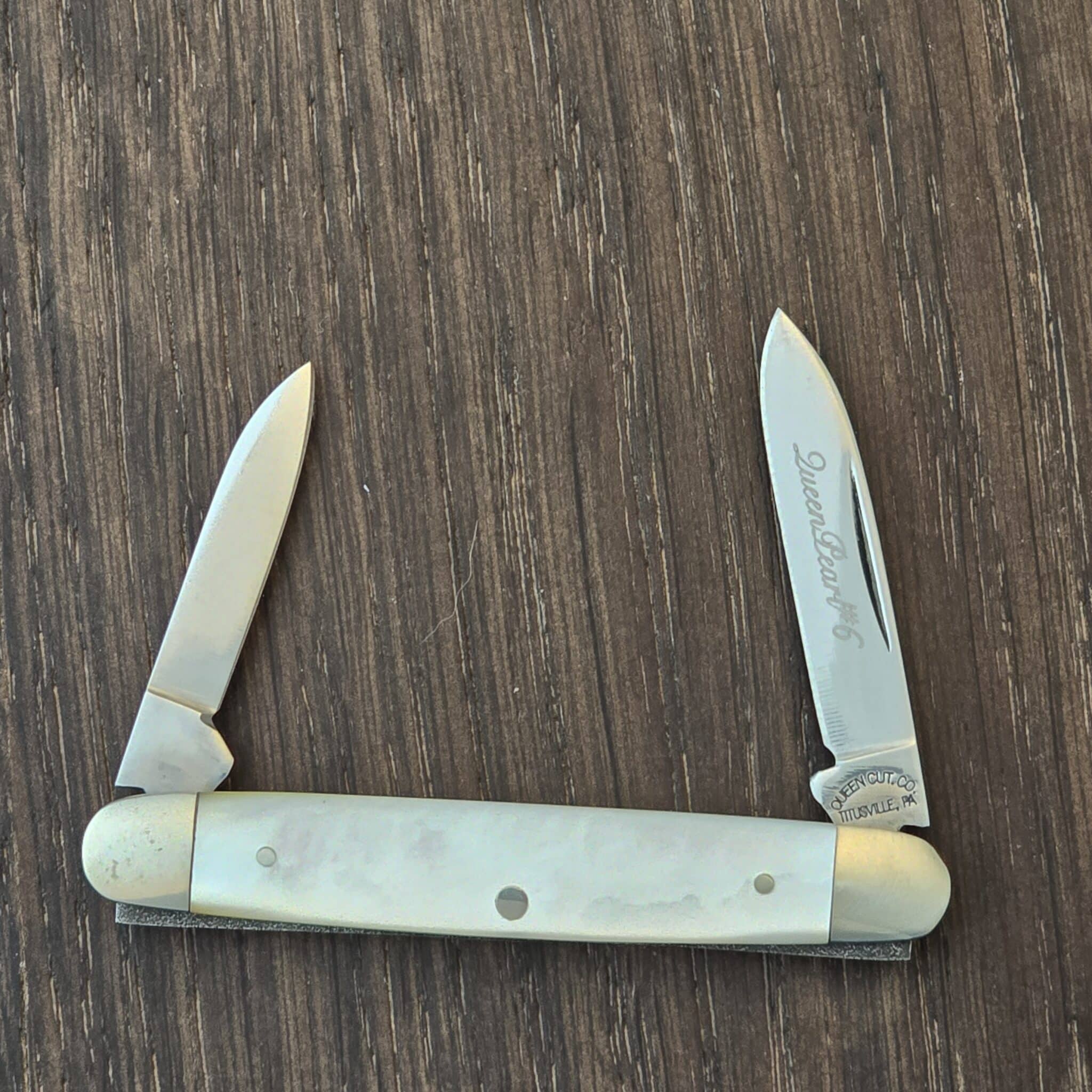 Queen Cutlery Brown Sawcut Bone Peanut Knife QN011 For Sale - TSA Knives